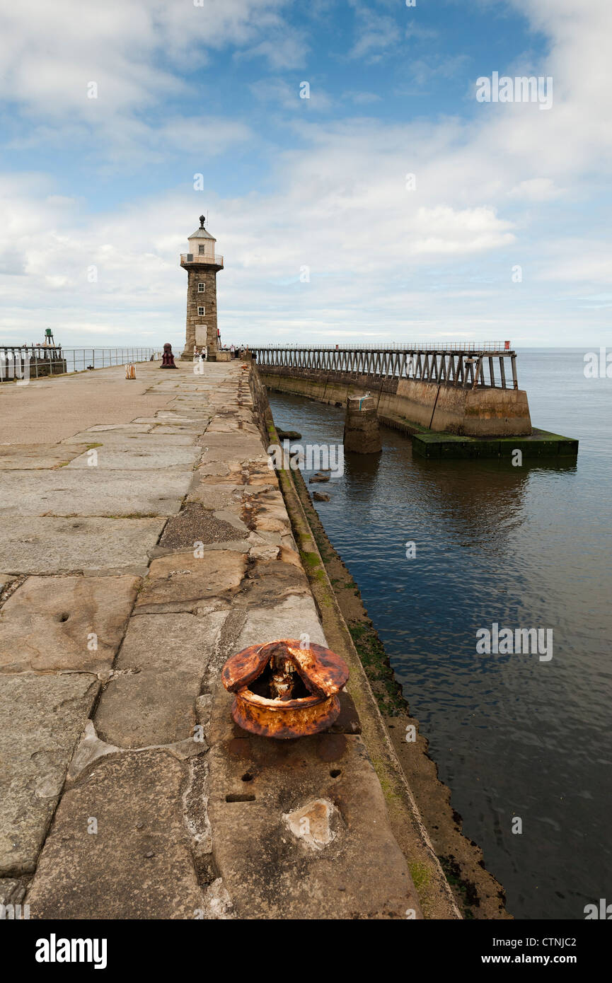 Whitby East Pier and lighthouse Stock Photo - Alamy