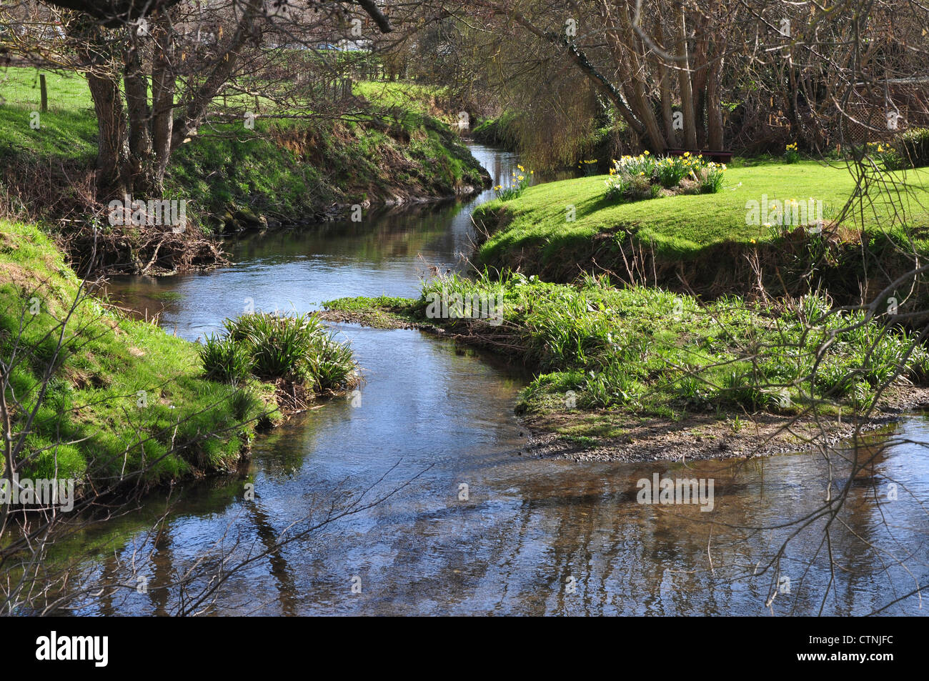 River meander uk hi-res stock photography and images - Alamy