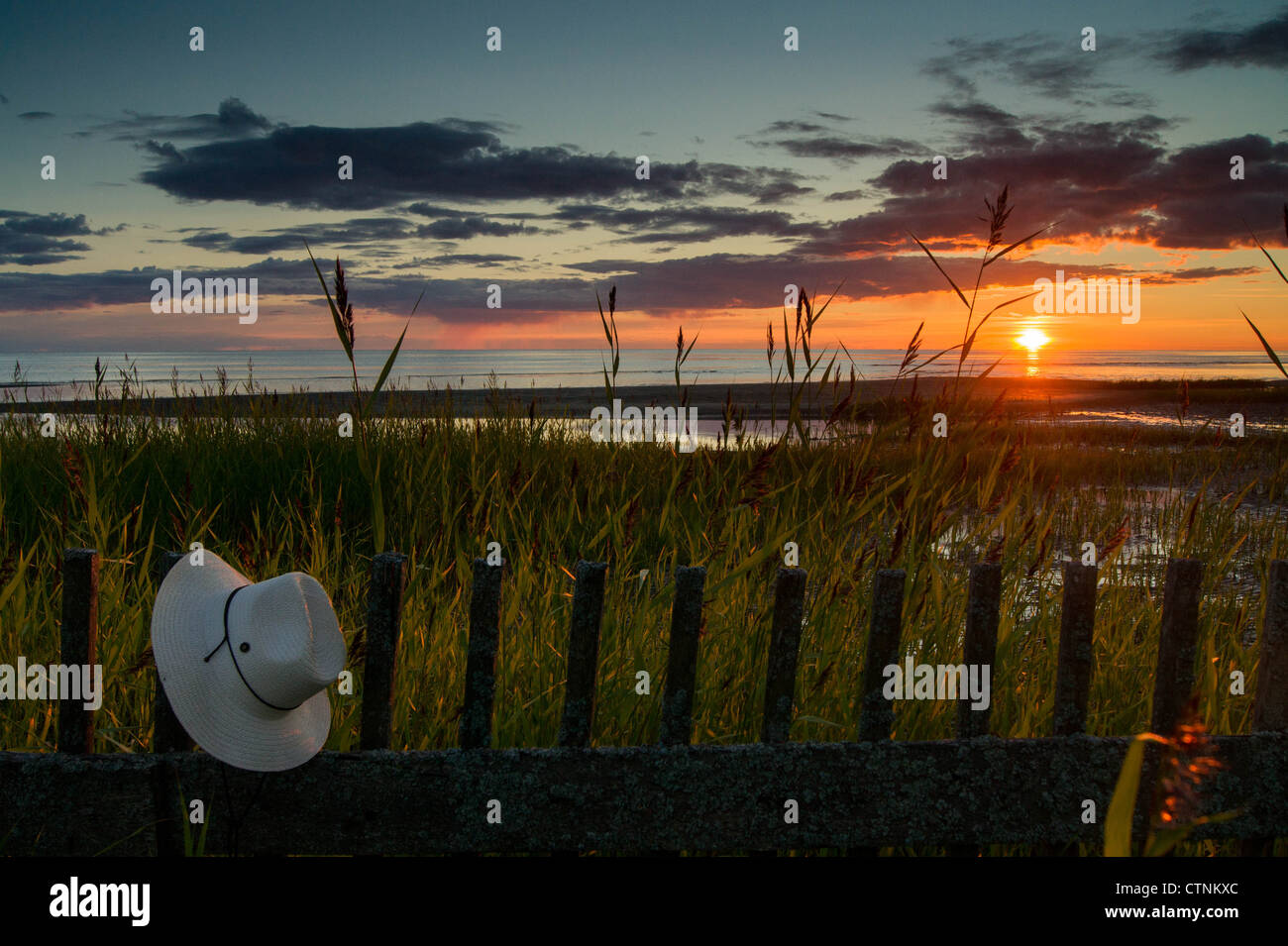 Sunset and the White Sea in summer season Stock Photo - Alamy