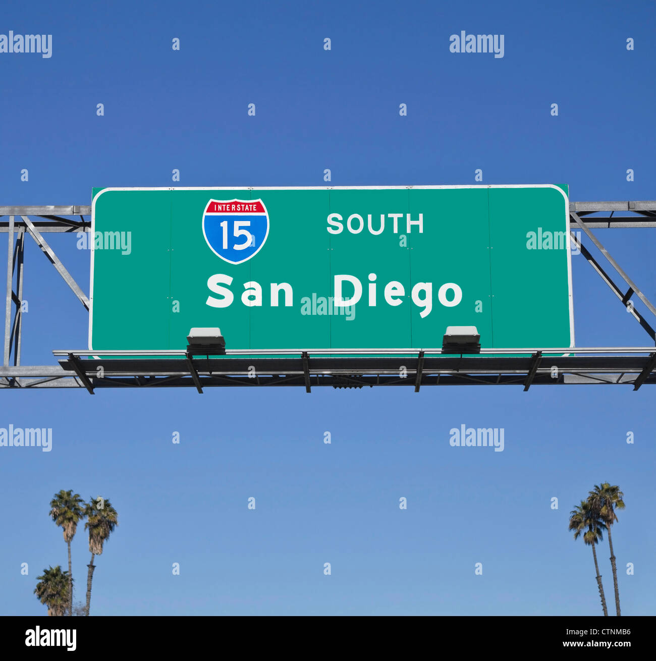 Freeway sign hi-res stock photography and images - Alamy