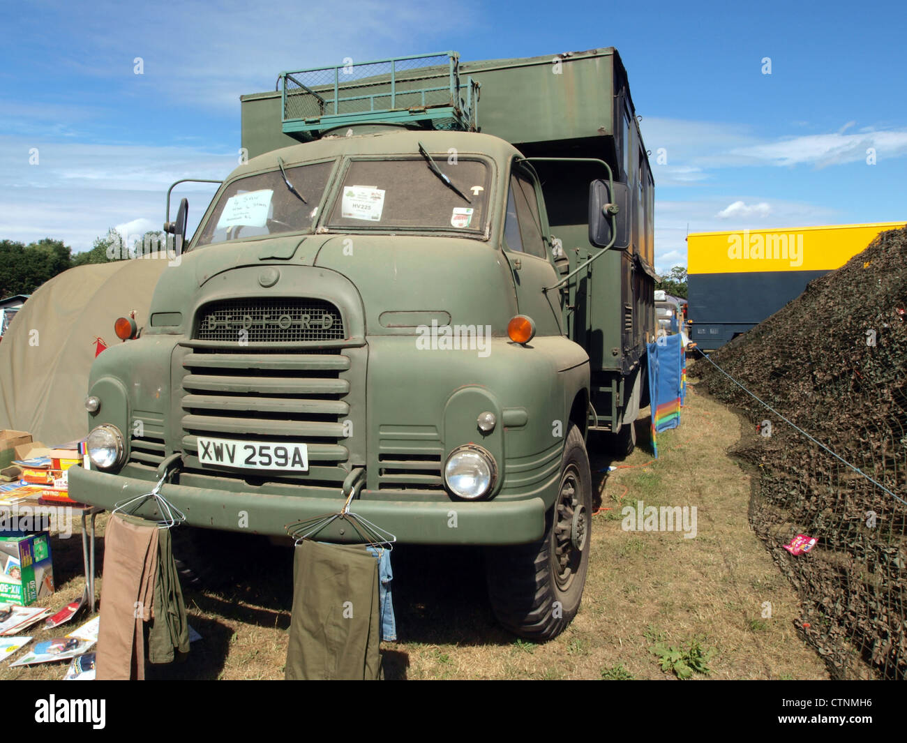 Bedford Army Truck Transport Stock Photos & Bedford Army Truck Transport Stock Images - Alamy
