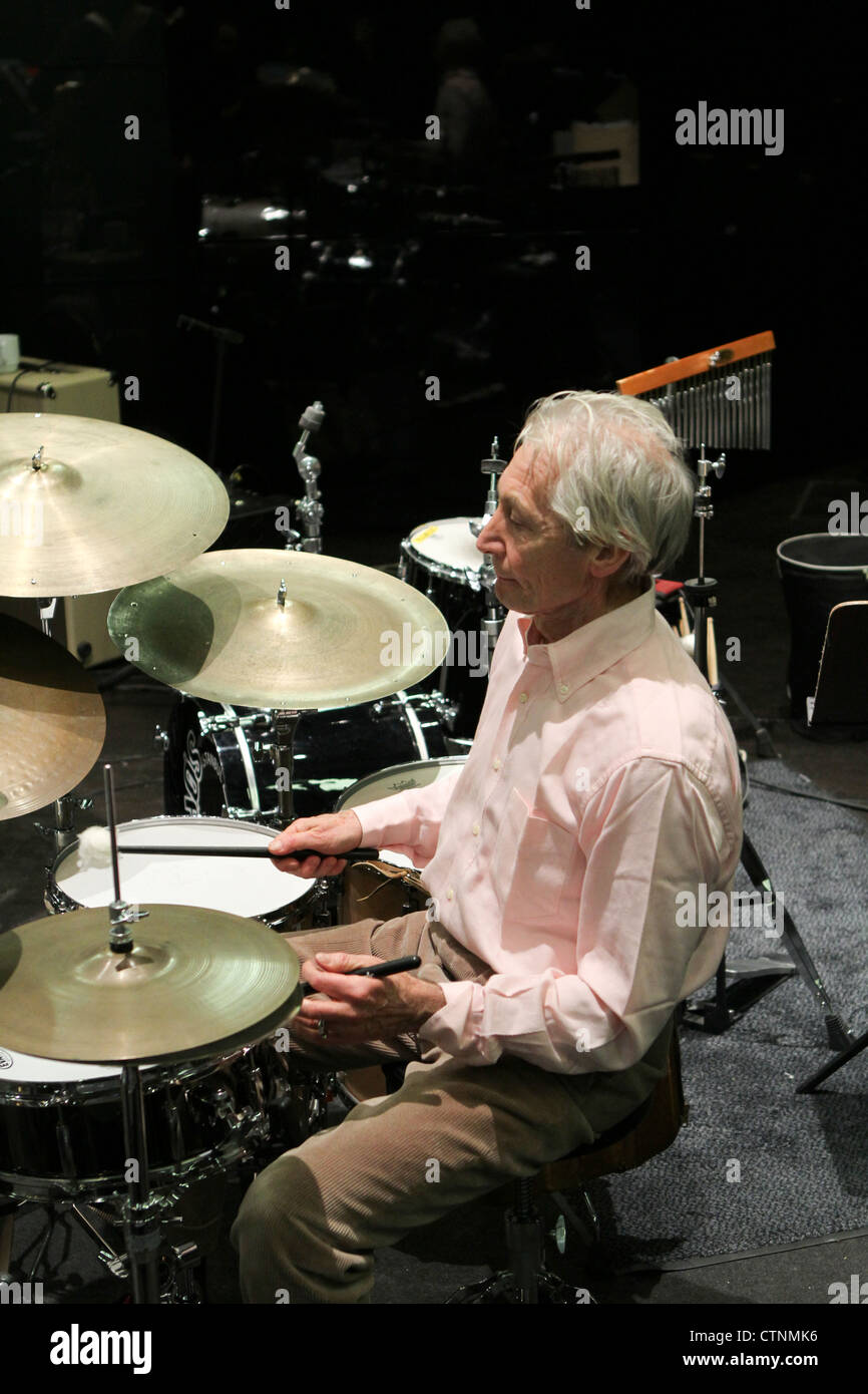 Charlie watts the rolling stones hi-res stock photography and images ...