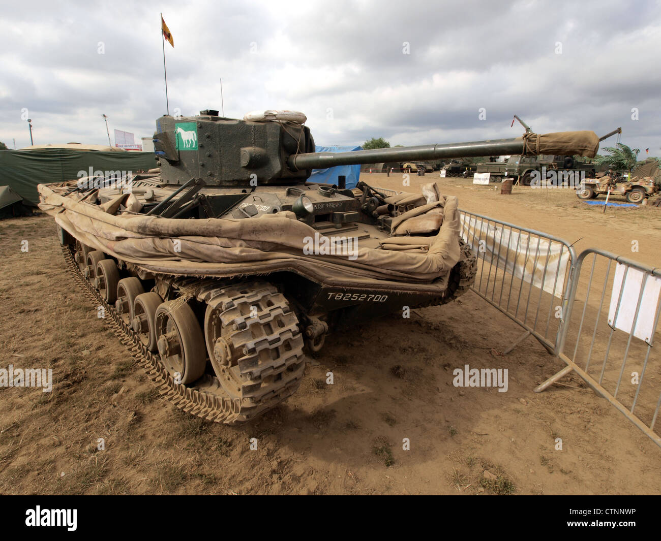 British amphibious vehicles hi-res stock photography and images - Alamy