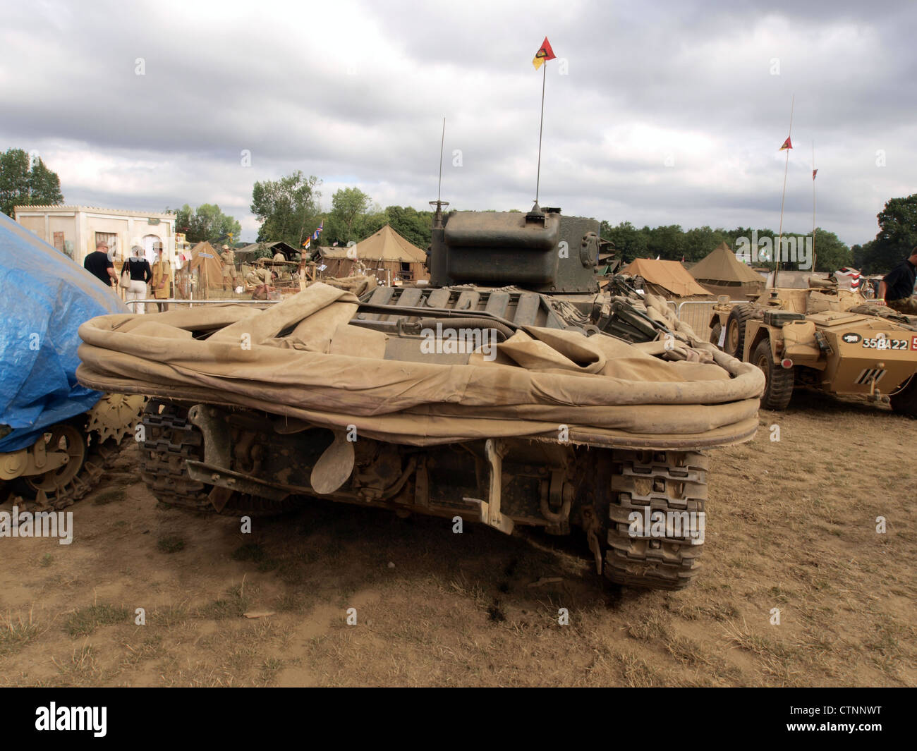 The Valentine Mk IX DD (Duplex Drive) was a British amphibious tank ...