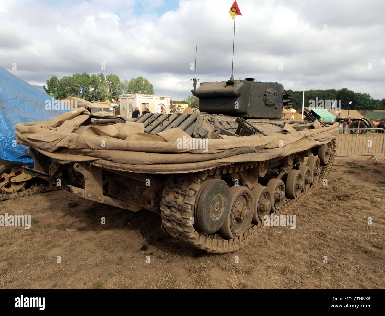 Amphibious world war ii vehicle hi-res stock photography and images - Alamy