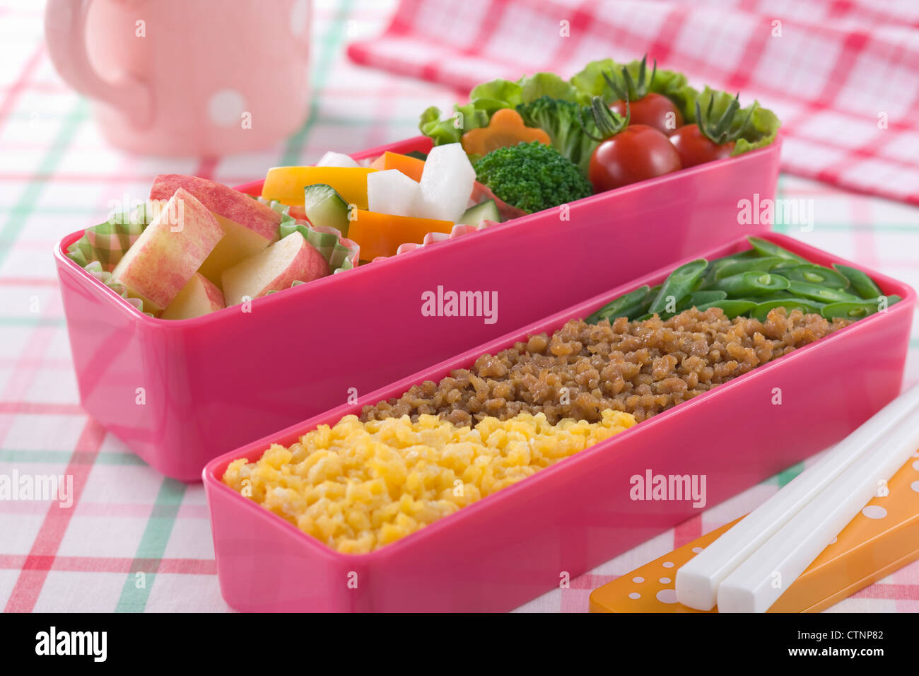 Soboro bento hi-res stock photography and images - Alamy