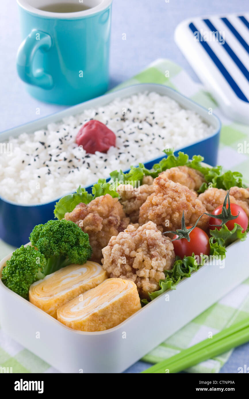 Karaage bento hi-res stock photography and images - Alamy