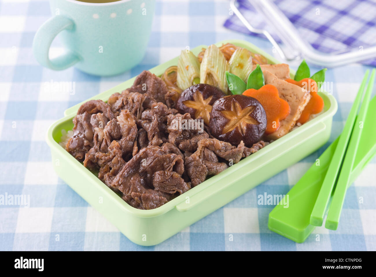 Sukiyaki bento hi-res stock photography and images - Alamy