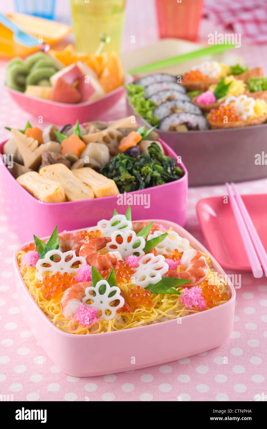 Hanami bento hi-res stock photography and images - Alamy