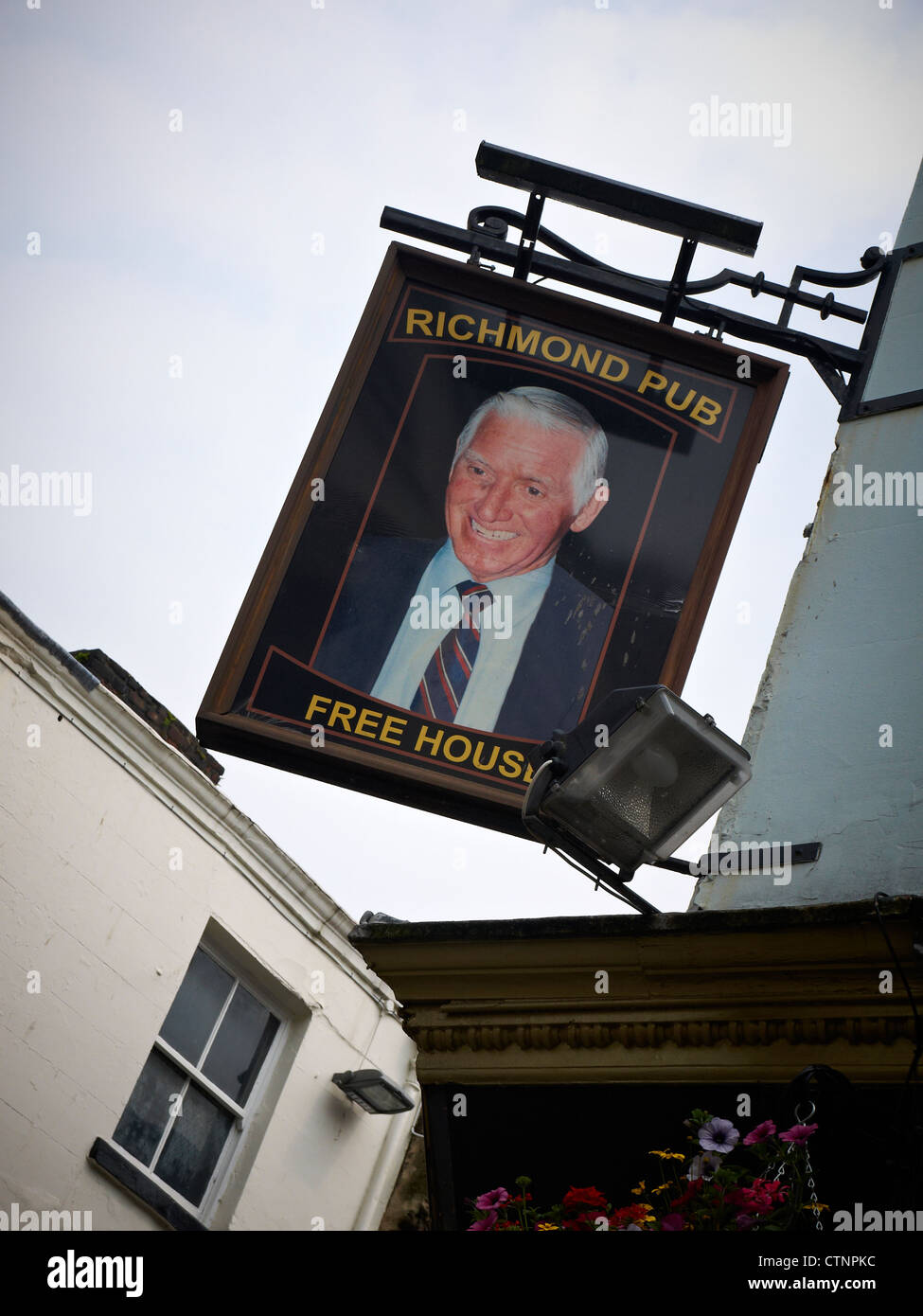 The richmond pub hi-res stock photography and images - Alamy