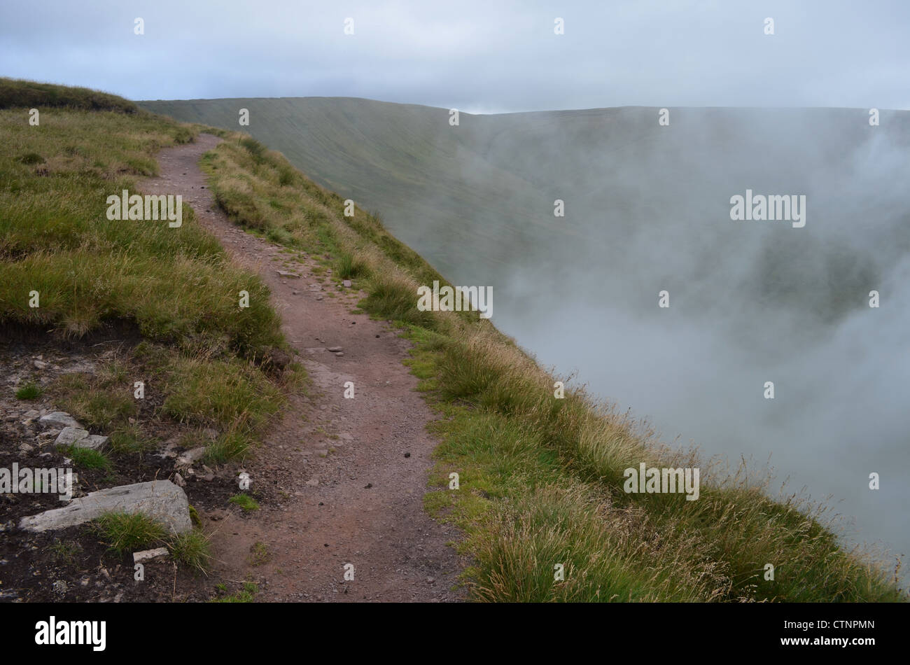 Clear path into cloud number 3191 Stock Photo - Alamy