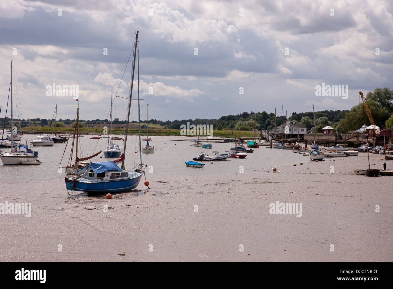 Low tide mudflats river deben suffolk hi-res stock photography and ...