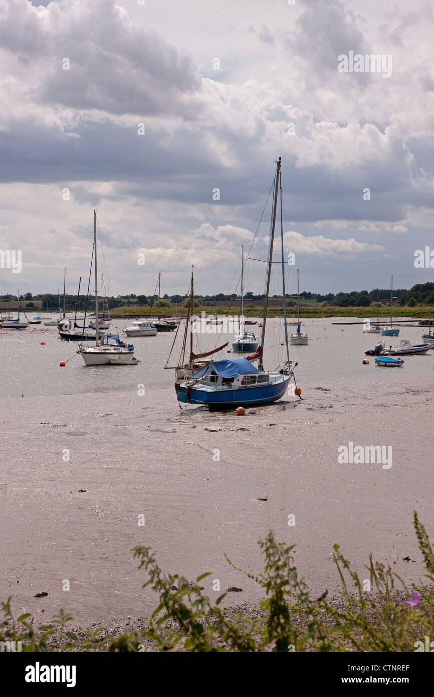 Low tide mudflats river deben suffolk hi-res stock photography and ...