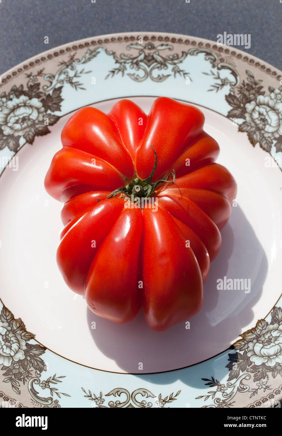 Giant Pink Beef Tomato (Zapotec Pleated Stock Photo - Alamy