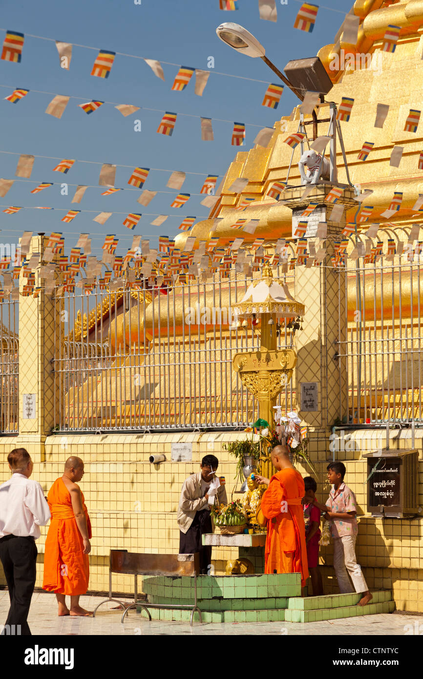 Buddha's First Sacred Hair Relic Pagoda, Botataung, Yangon, Myanmar ...