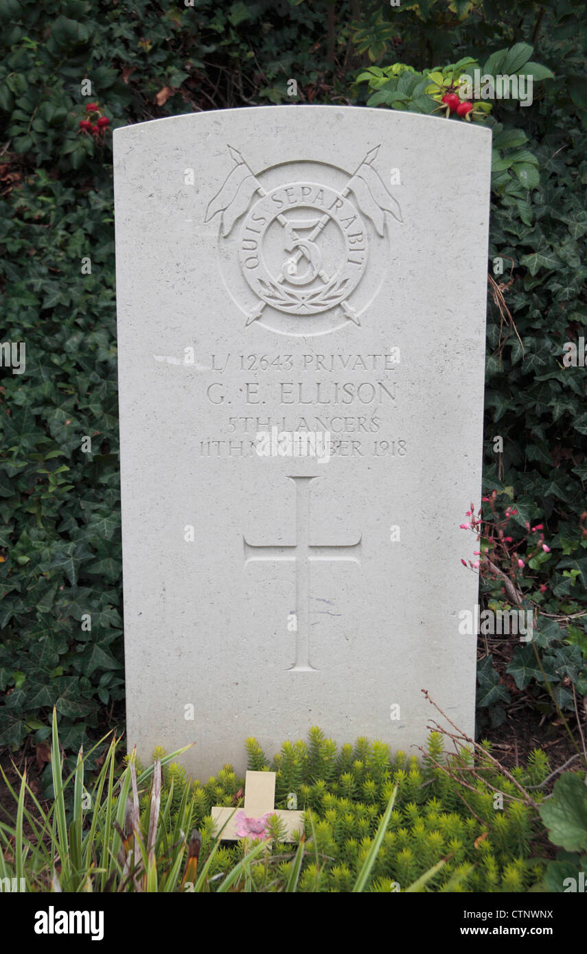 The grave of Private George E Ellison, the last British soldier to die ...