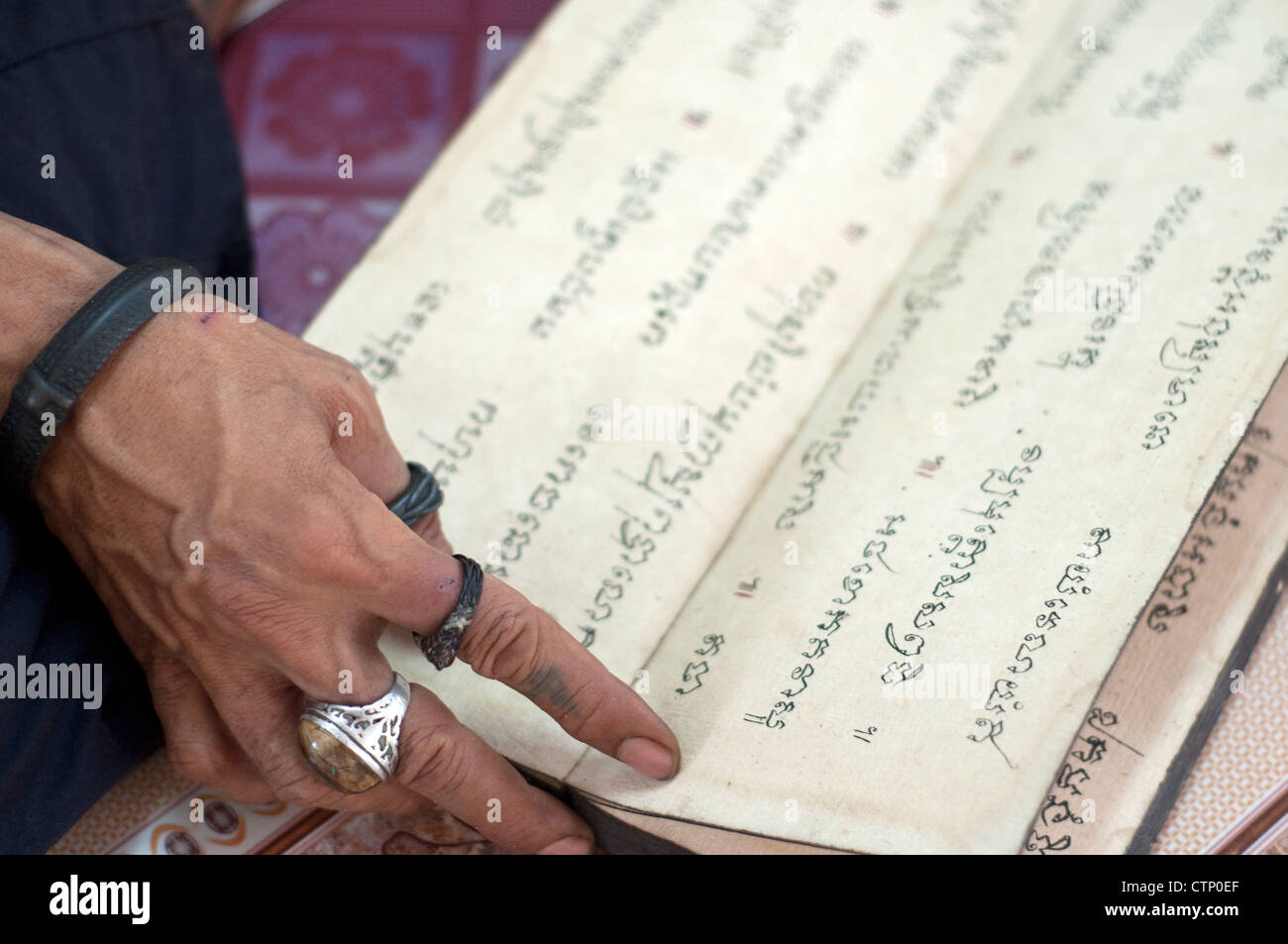 Sak Yan master,Ajahn Gop of Ayuthaya, Thailand. Sak Yan are the ...