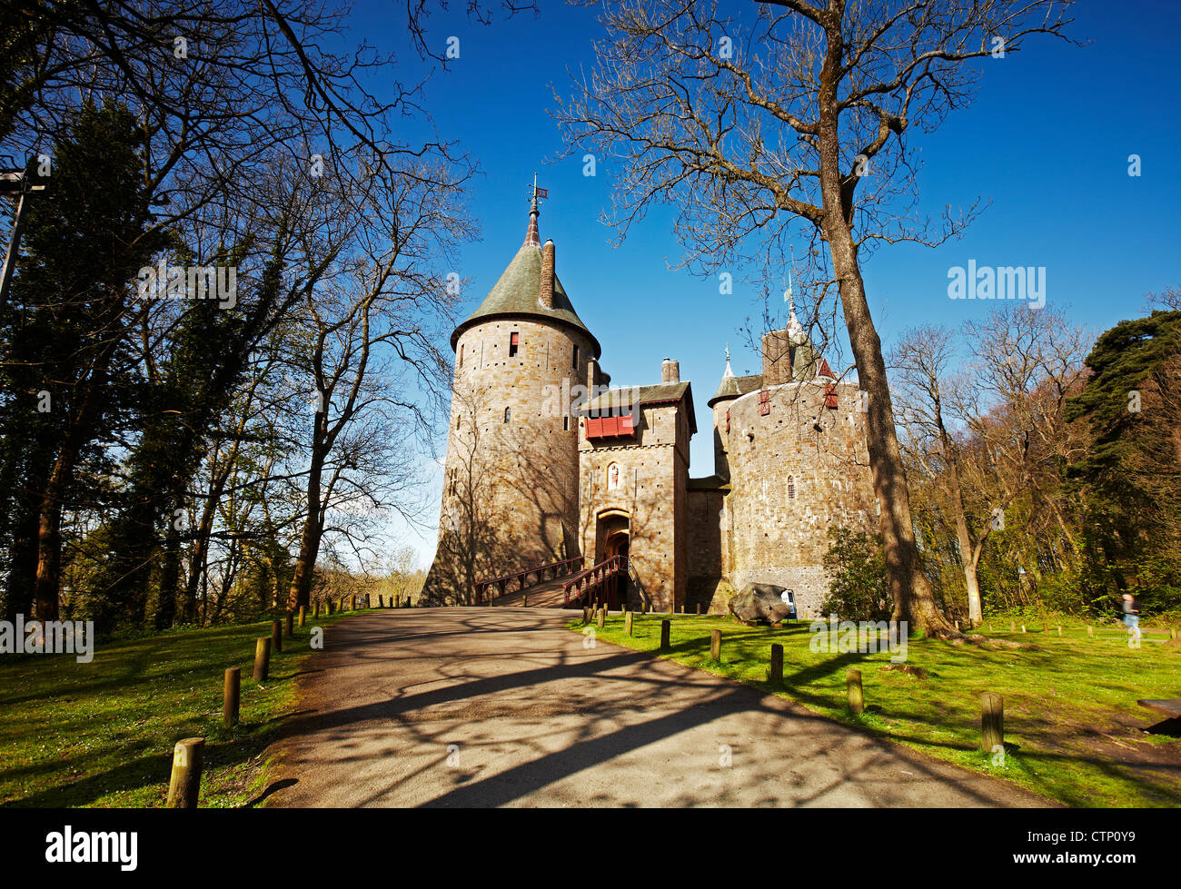 Castell coch hi-res stock photography and images - Alamy