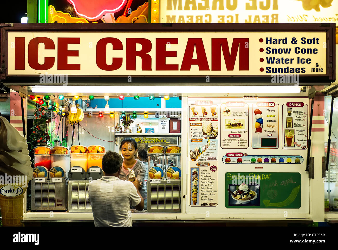 Ice cream stand hi-res stock photography and images - Alamy
