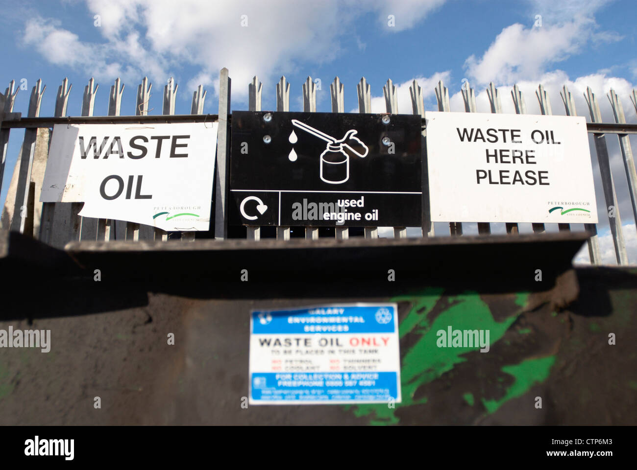 Waste oil sign hi-res stock photography and images - Alamy
