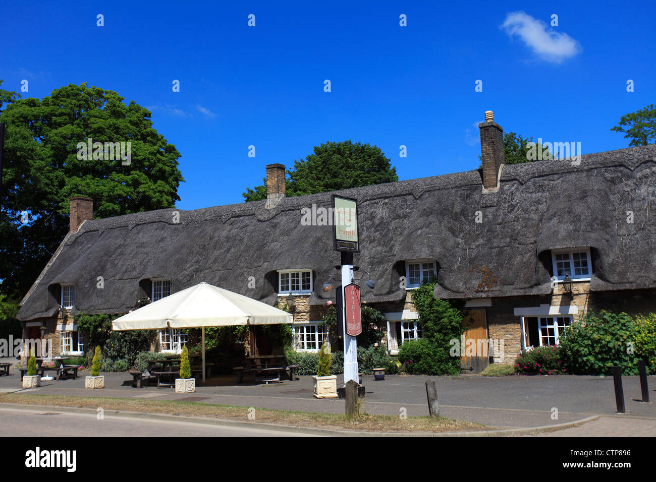 Castor village hi-res stock photography and images - Alamy
