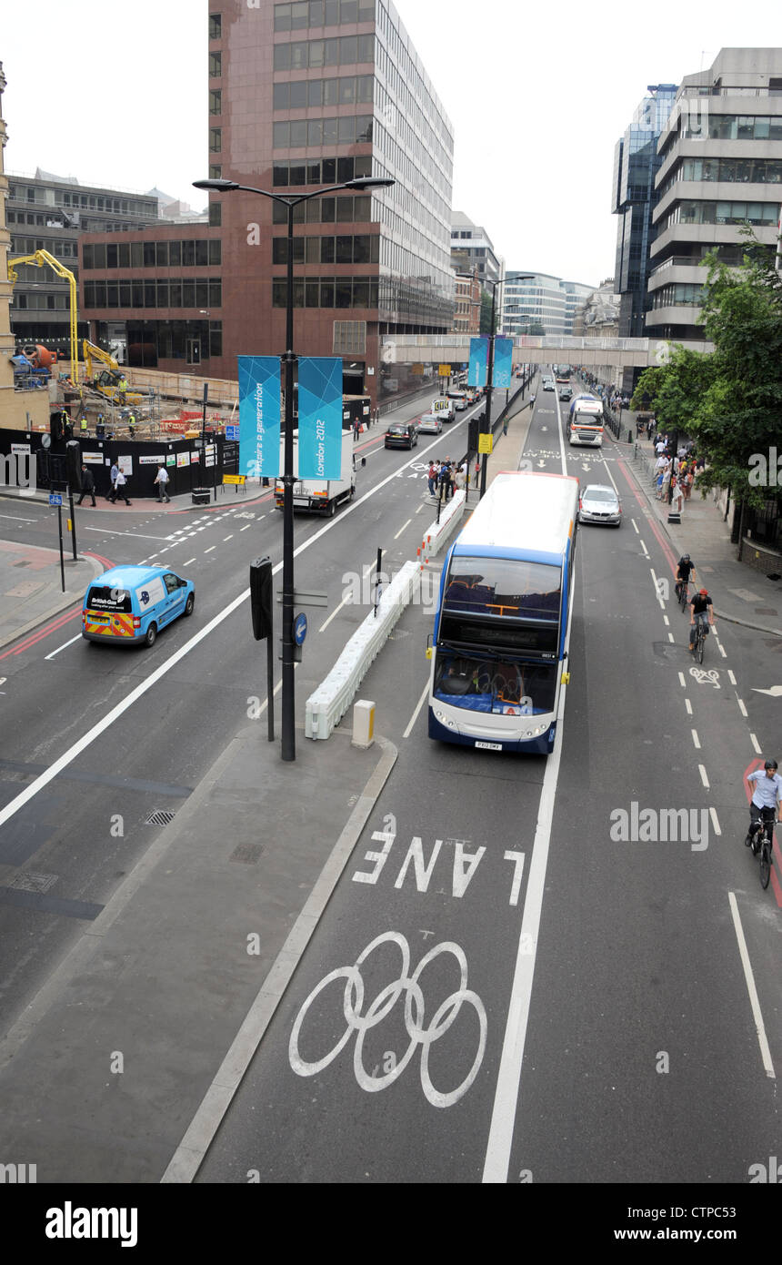 27/07/12 Official Olympic vehicles using the London 2012 Olympic Games ...