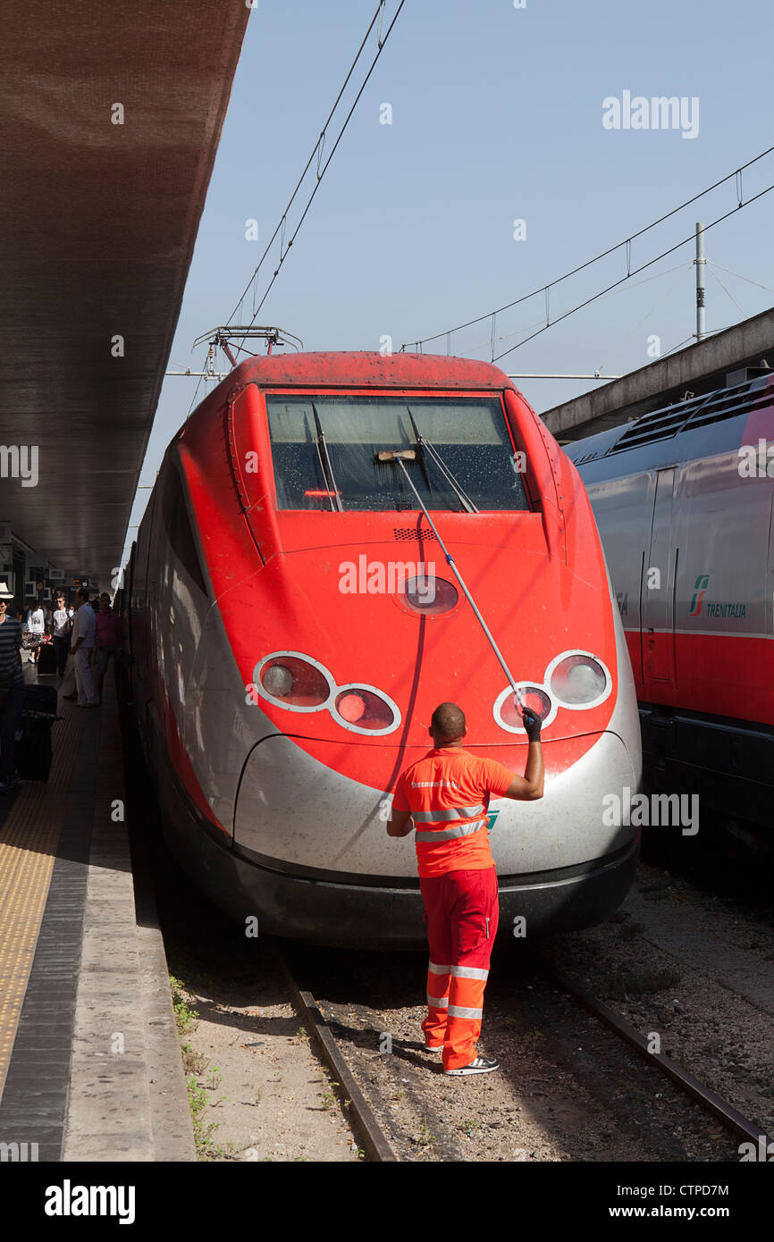 Italian locomotive hi-res stock photography and images - Alamy