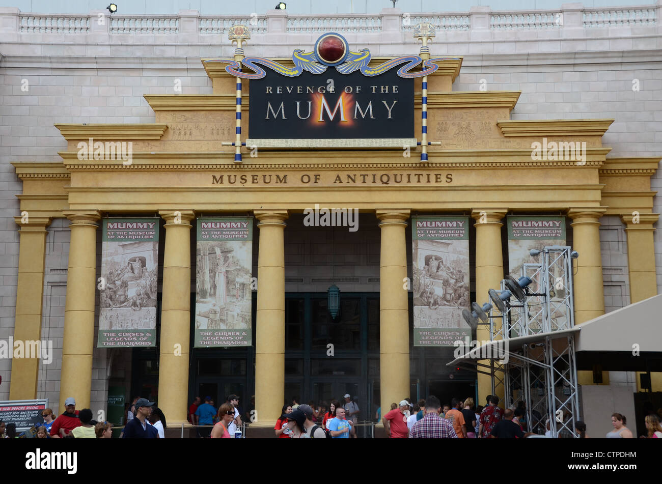 The Revenge of the Mummy Ride at Islands of Adventure Universal Orlando ...
