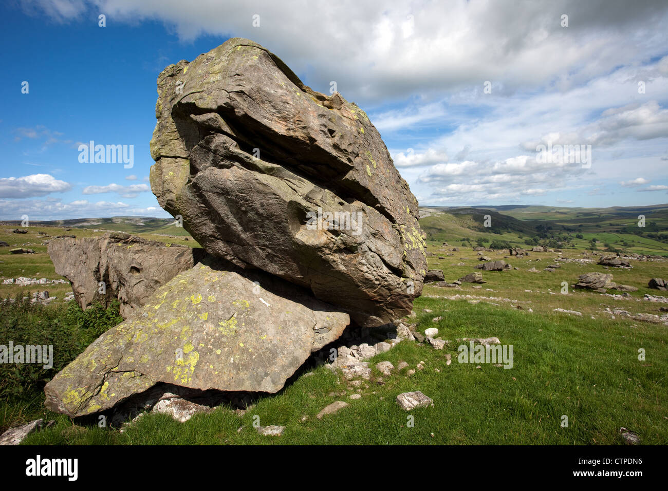 Landscape of the Norber Silurian Sandstone Erratics, glacial erratic ...