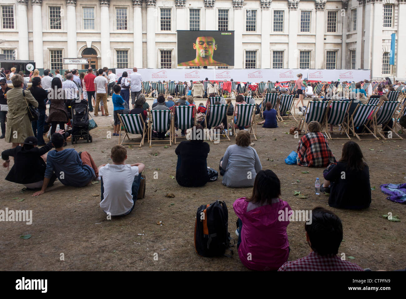 British diving team hi-res stock photography and images - Alamy