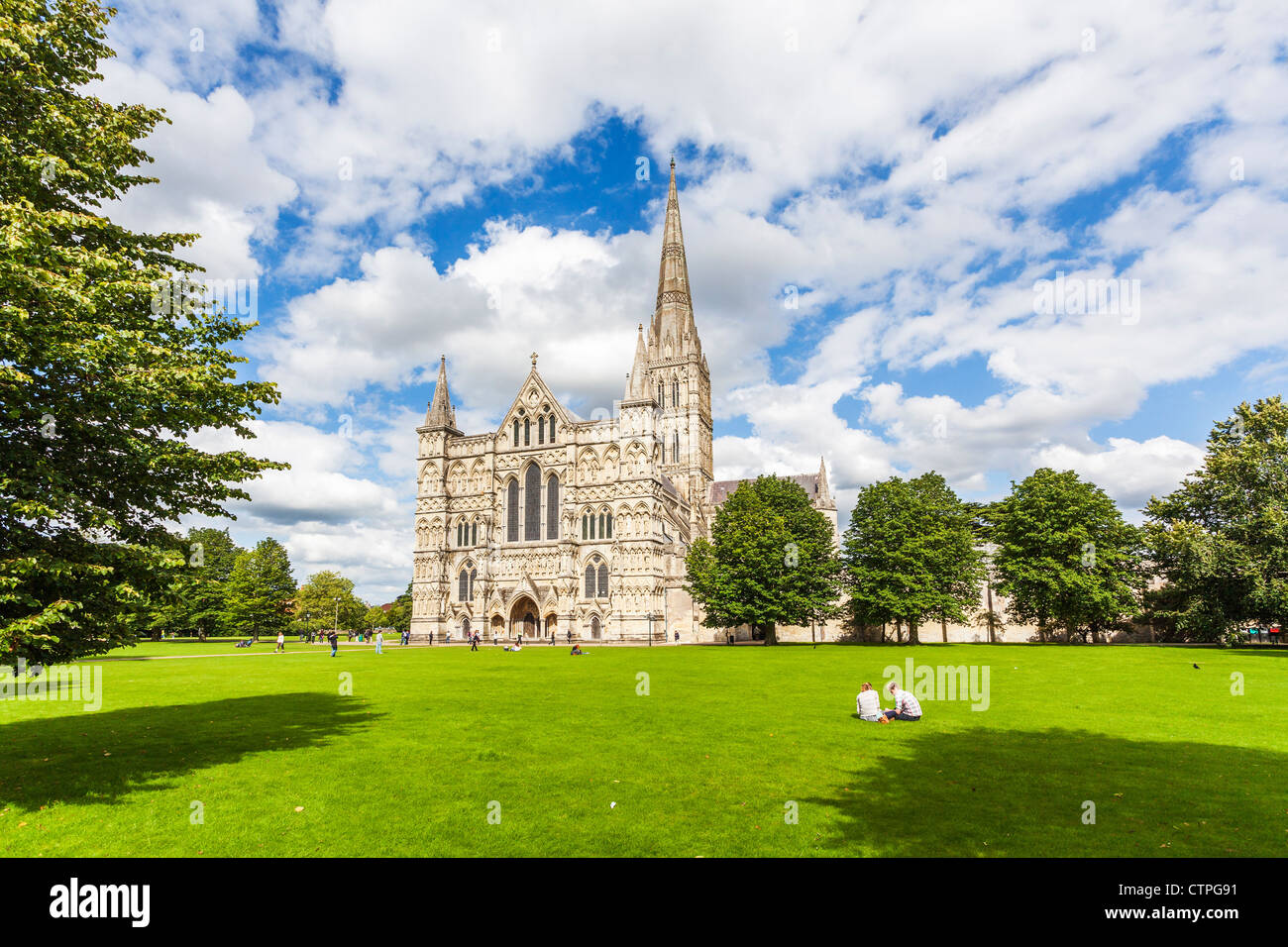Salisbury Cathedral, Wiltshire, England, UK Stock Photo - Alamy