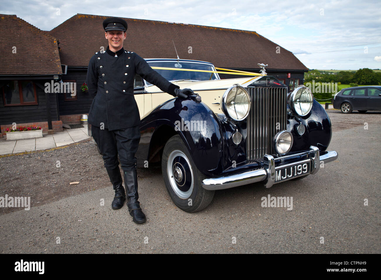 Driver uniform chauffeur hi-res stock photography and images - Alamy