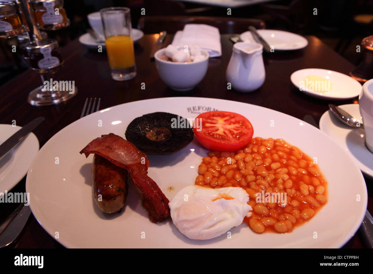 Full english breakfast hotel hi-res stock photography and images - Alamy