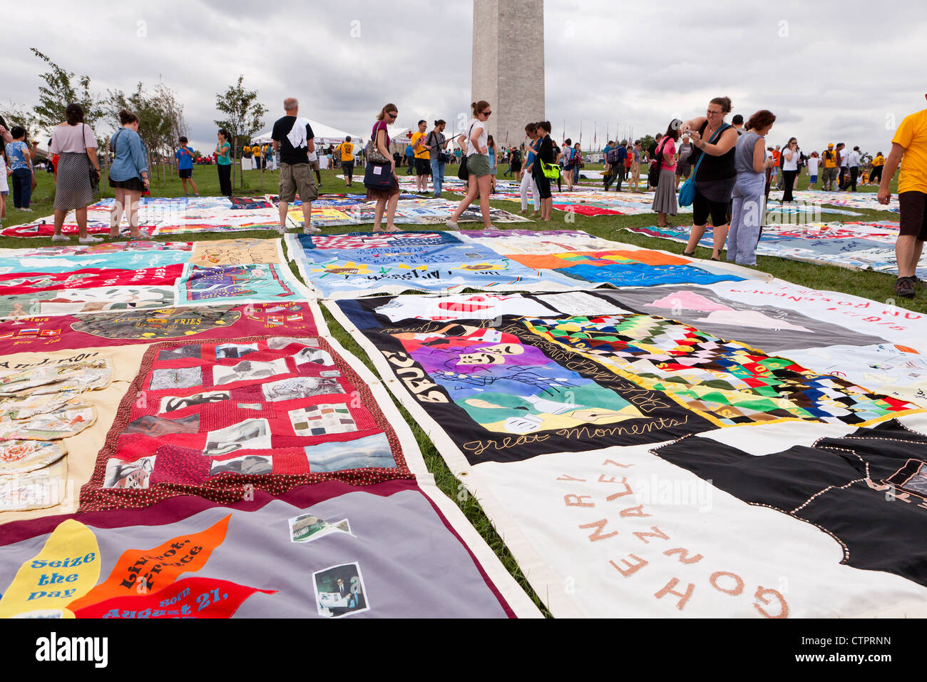 Aids memorial quilts High Resolution Stock Photography and Images - Alamy