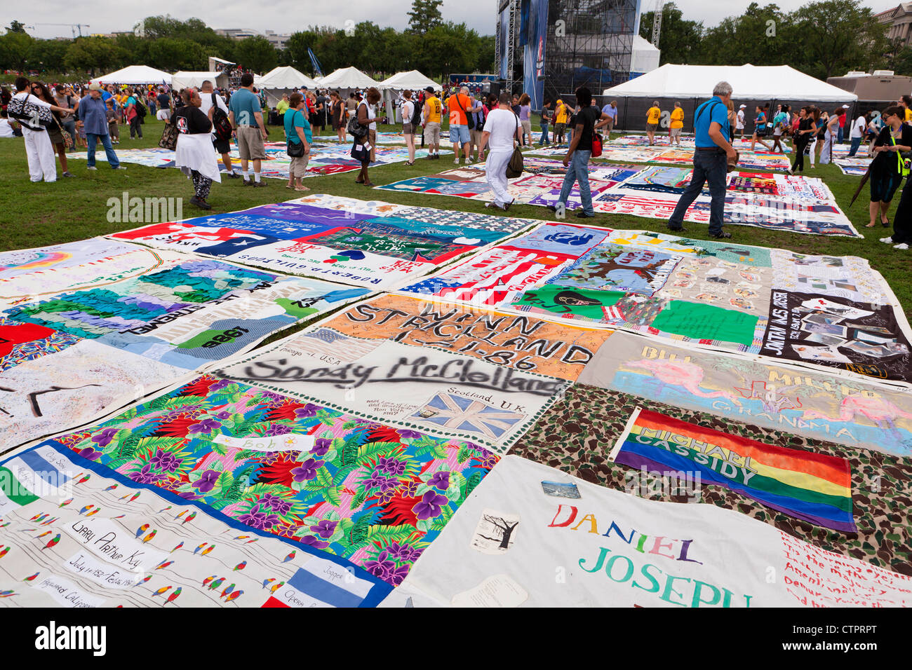 Aids memorial quilts High Resolution Stock Photography and Images - Alamy