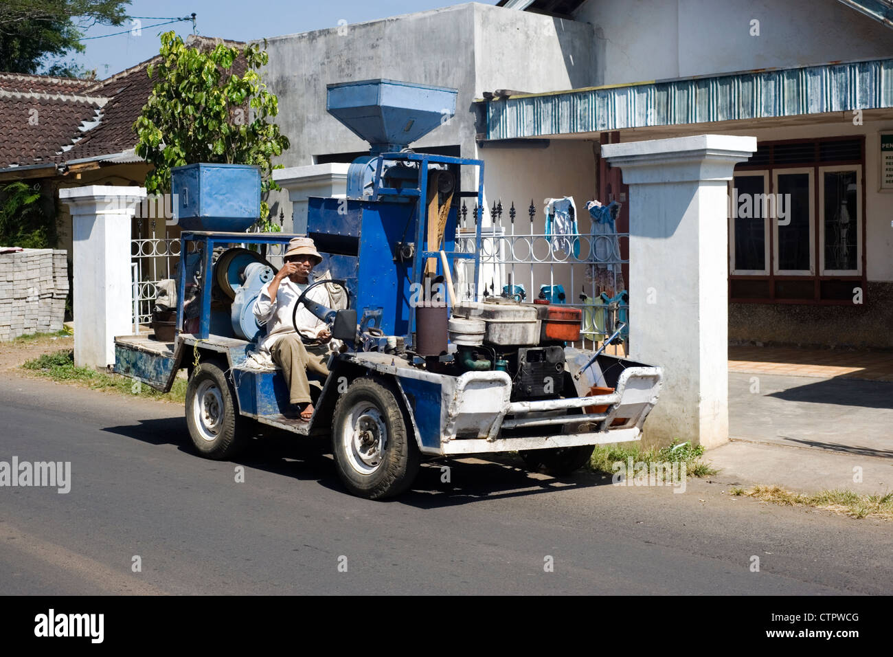Transport local village villagers villages hi-res stock photography and ...