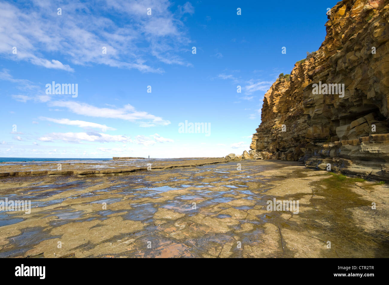 Triassic sandstone cliffs australia hi-res stock photography and images ...