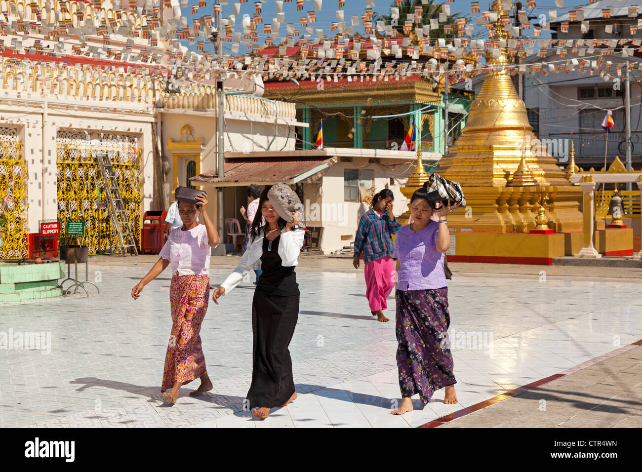 Buddha's First Sacred Hair Relic Pagoda Botataung, Yangon, Myanmar ...