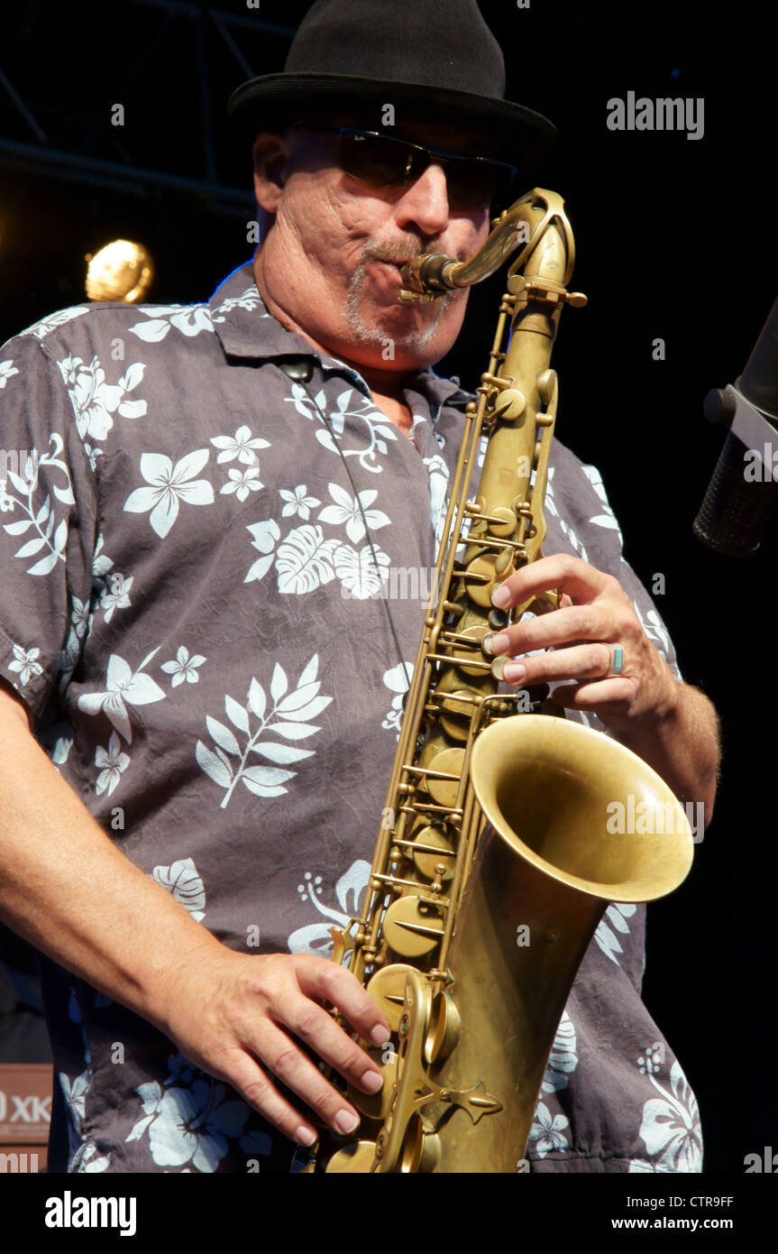 Music man male sax player hi-res stock photography and images - Alamy