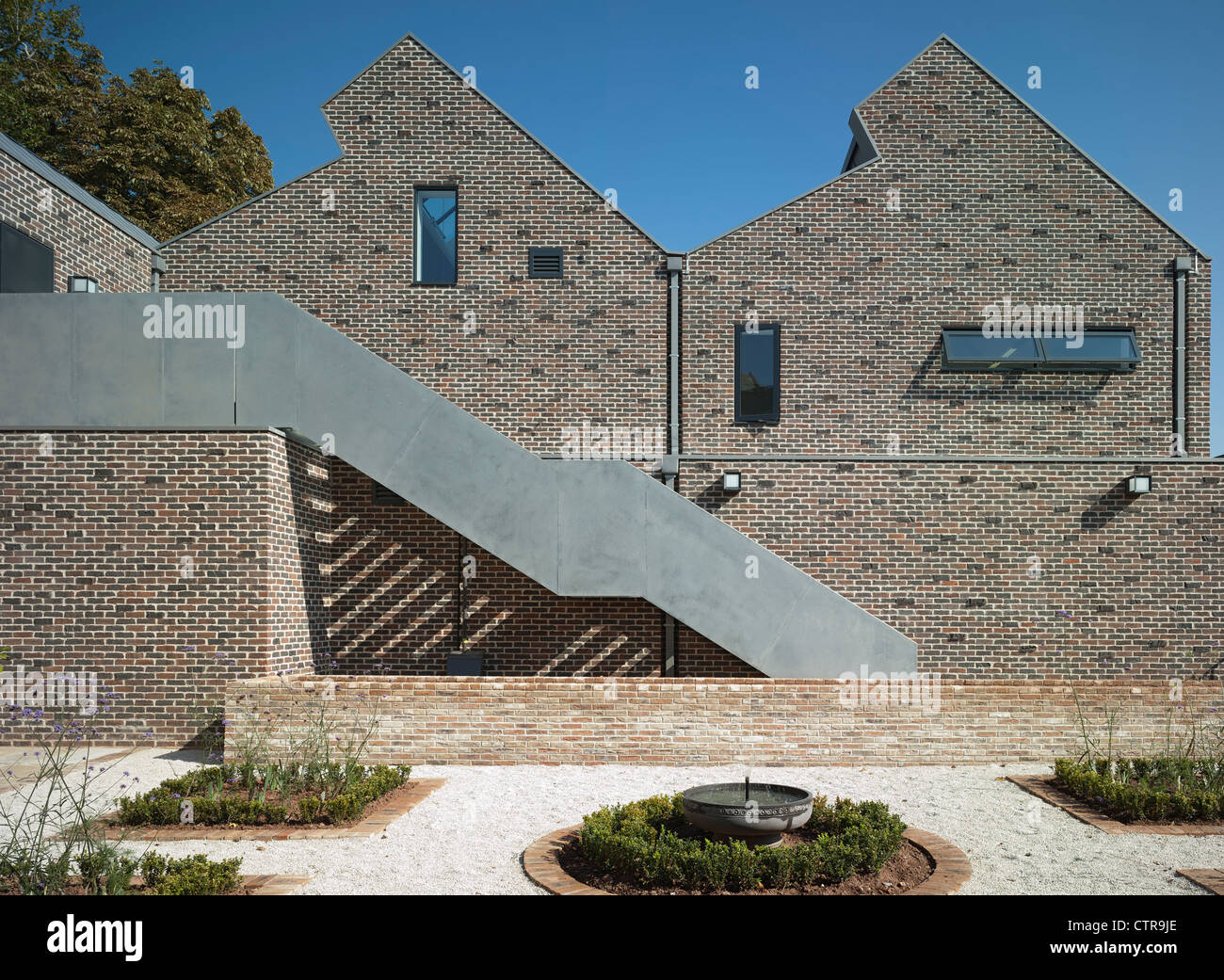 A Deep Plan,Naturally Lit And Ventilated School Library And Classrooms ...