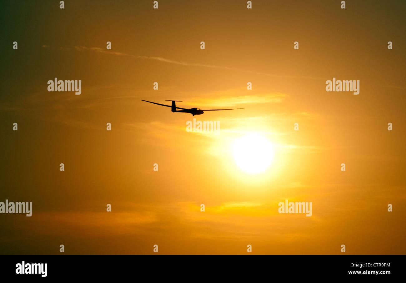 UK Club Class Gliding Championship Competition, Gransden Airfield in ...