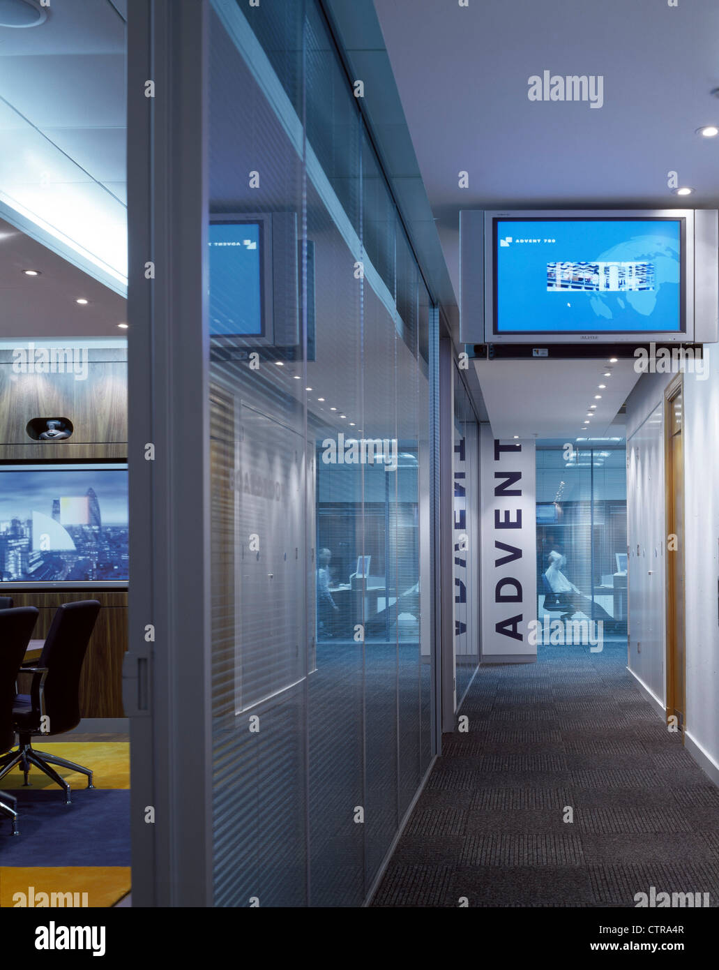 Modern corridor offices london interior hi-res stock photography and ...