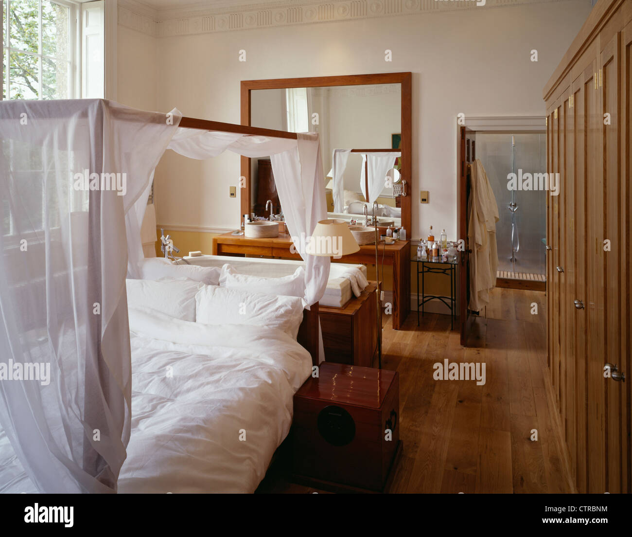 wardour castle bedroom Stock Photo - Alamy
