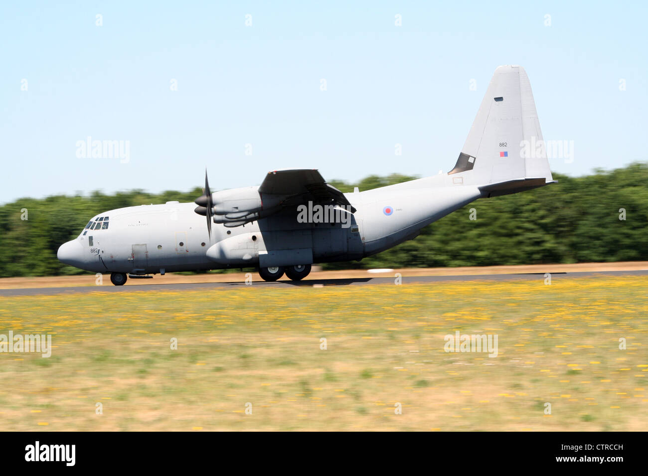 Royal Air Force C-130 Hercules cargo plane Stock Photo - Alamy