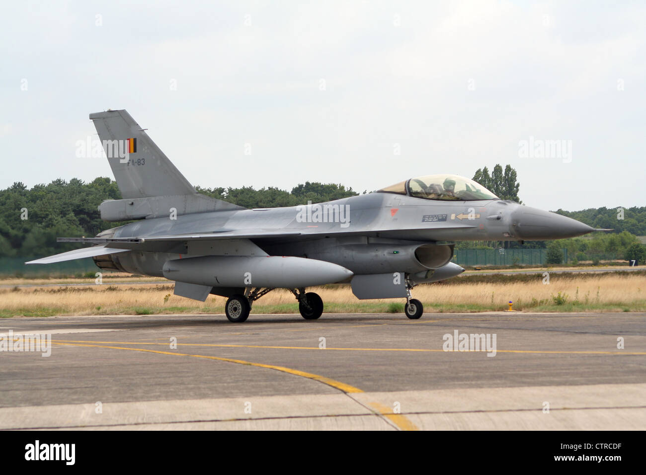 Belgian Air Force F-16 fighter jet Stock Photo - Alamy