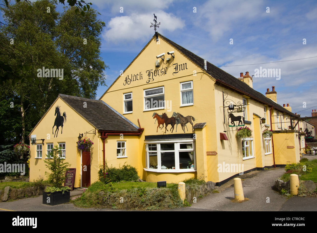 The black horse inn hi-res stock photography and images - Alamy