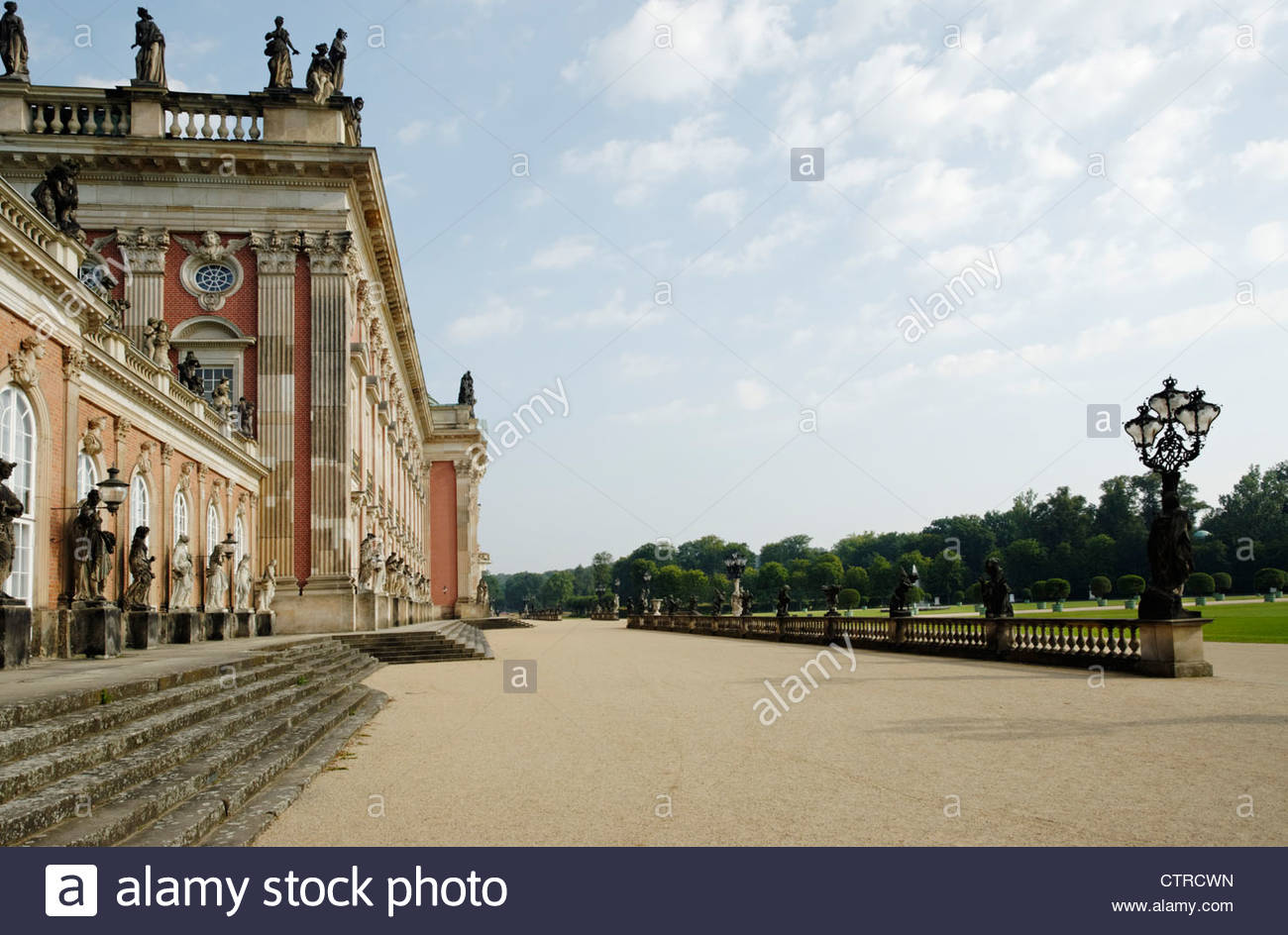 Neues Palace High Resolution Stock Photography and Images - Alamy