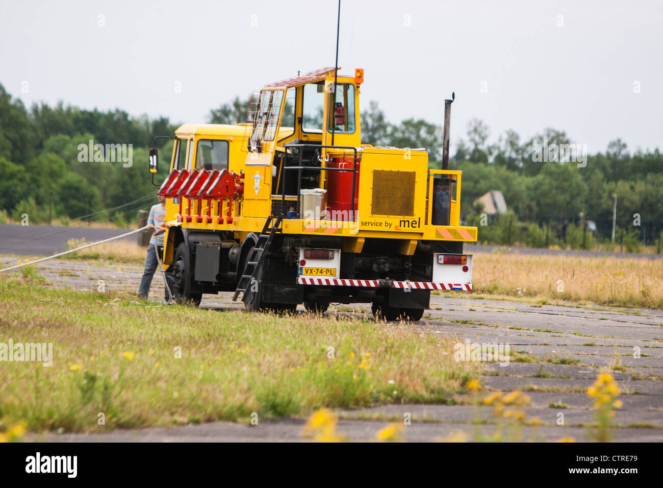 Glider winch hi-res stock photography and images - Alamy