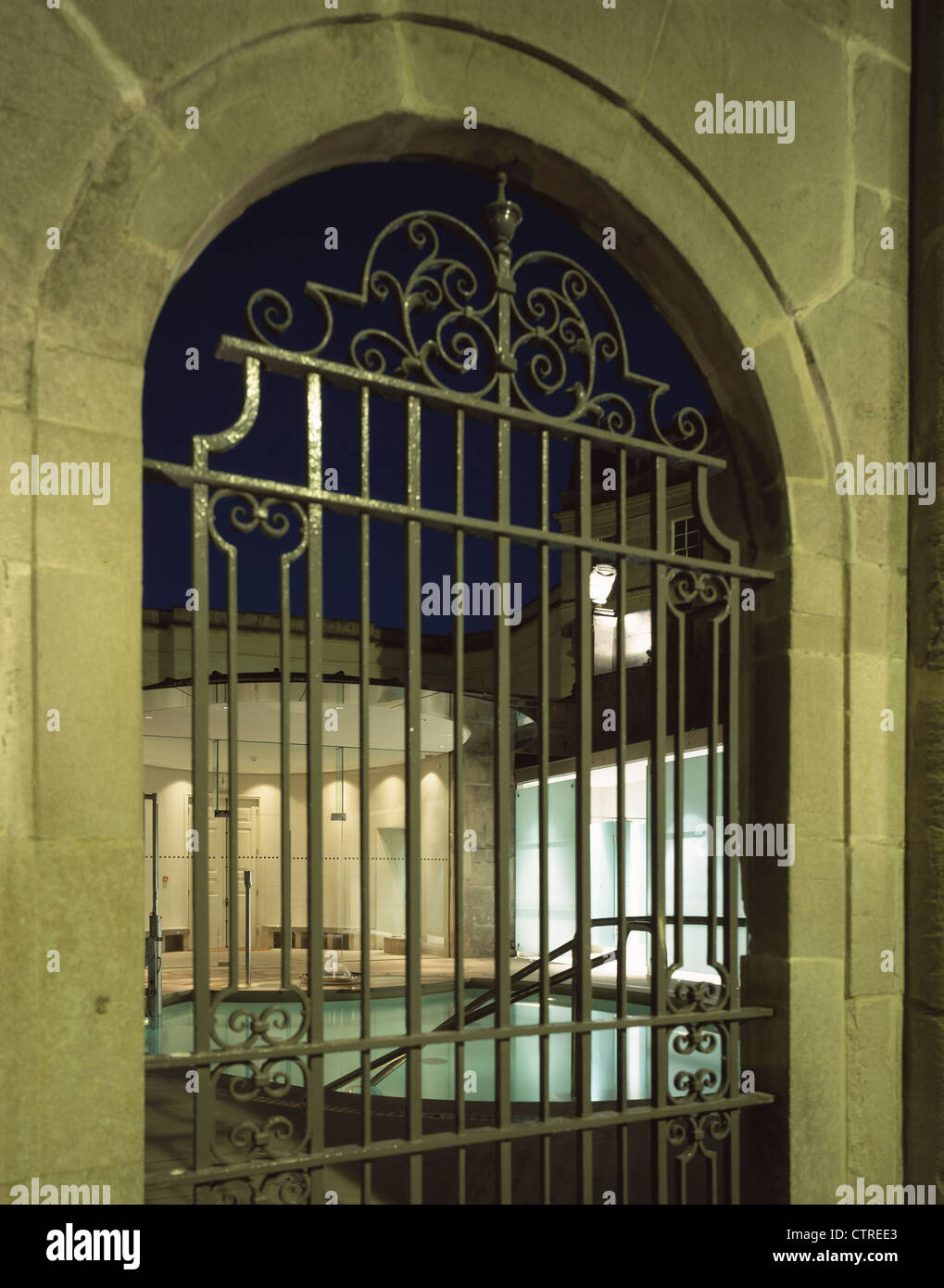 thema bath spa street view into cross bath Stock Photo - Alamy