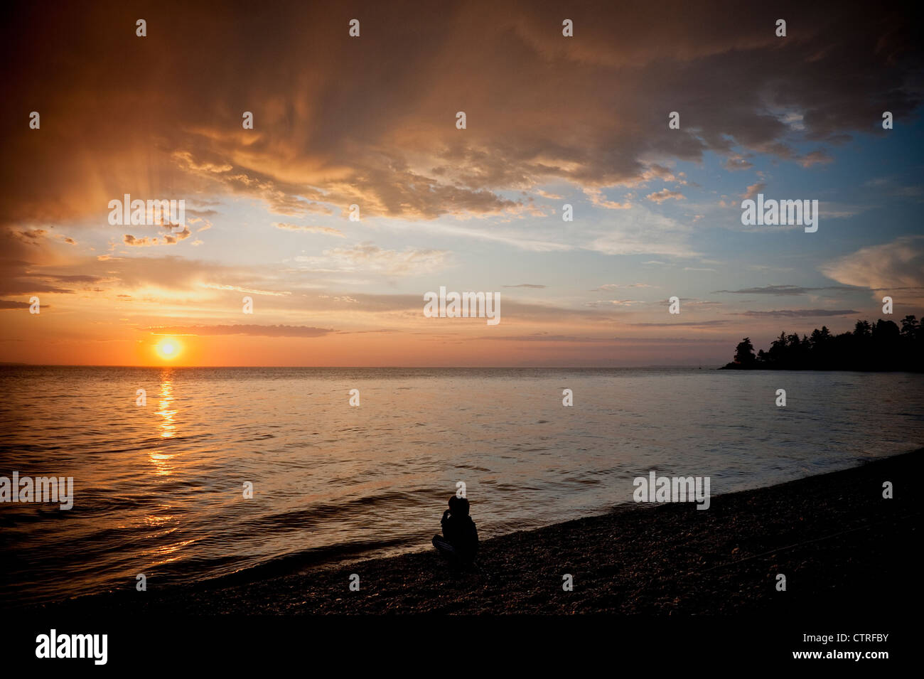 Lummi rocks hi-res stock photography and images - Alamy